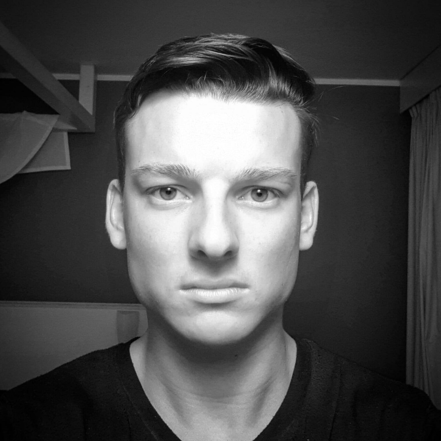 Tim Schmidt, Visionär hinter DotComCanvas, dem Startup für ...